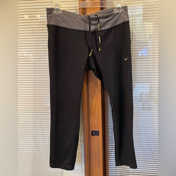Nike | Pants & Jumpsuits | Nike Dri Fit Womens Running Capri Leggings ...